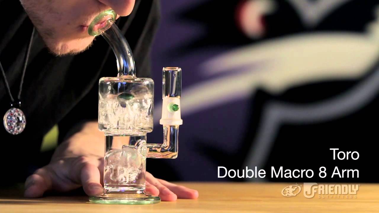 Toro | Double Macro 8 Arm - YouTube