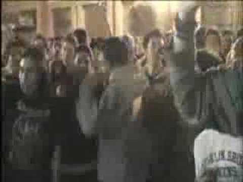 emo en queretaro. y que los madrean jajajaja - YouTube