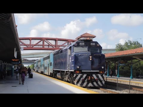 F40PH! TRCX #808 Leads w/ SWEET P5! - YouTube