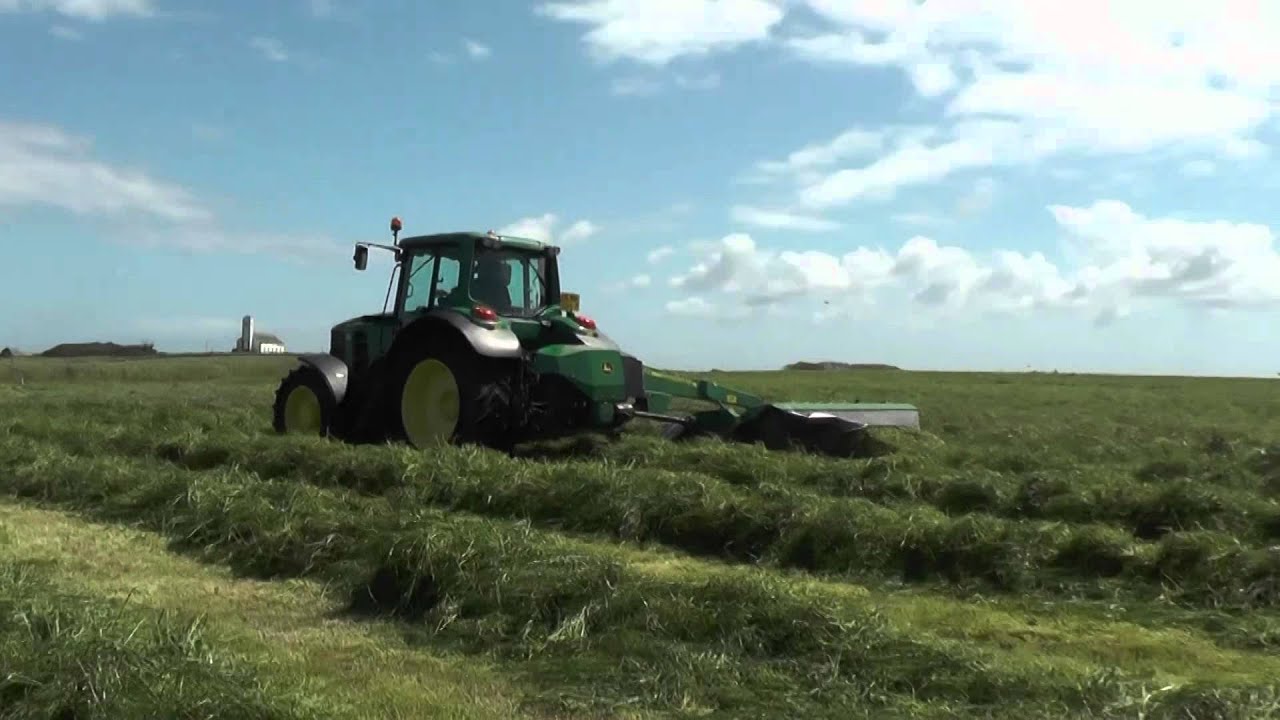 Mowing Silage with John Deere 6530 Premium and John Deere 331 Mower ...