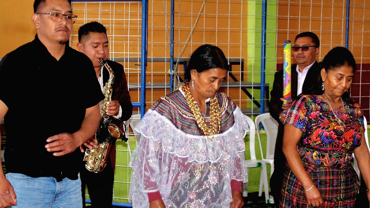 CELEBRANDO LOS 70 AÑOS DE VIDA DE DOÑA MAGDALENA RAY MUNDO TUMMIK TEL ...