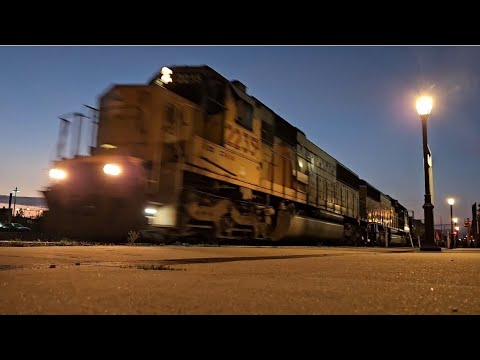 UP 2235 South, Springfield IL - YouTube