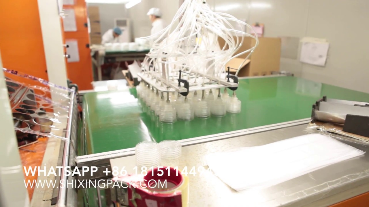 Automatic Three Station Robotic Thermoforming Machine - YouTube