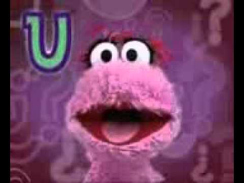 PLAZA SESAMO [ lola y las vocales ] - YouTube