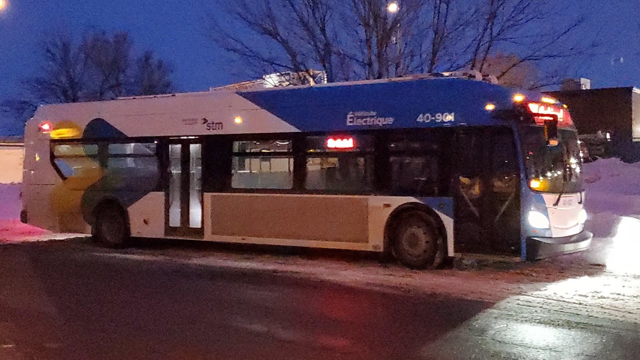 New Flyer XE40 electric bus 40-901 spotted at Dorval Station! - YouTube