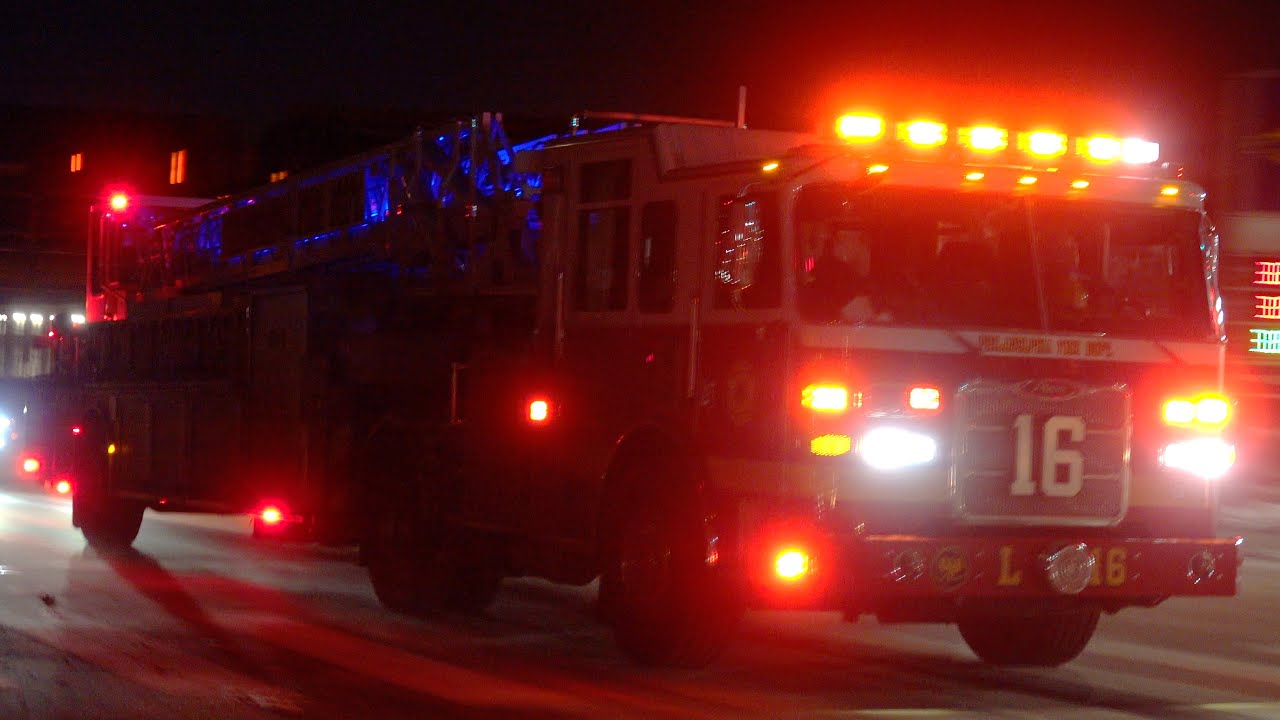 Philadelphia Fire Department Ladder 16 Responding - YouTube