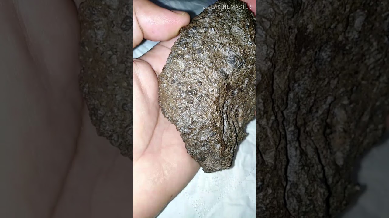 The most beautiful meteorite lunar melt - YouTube