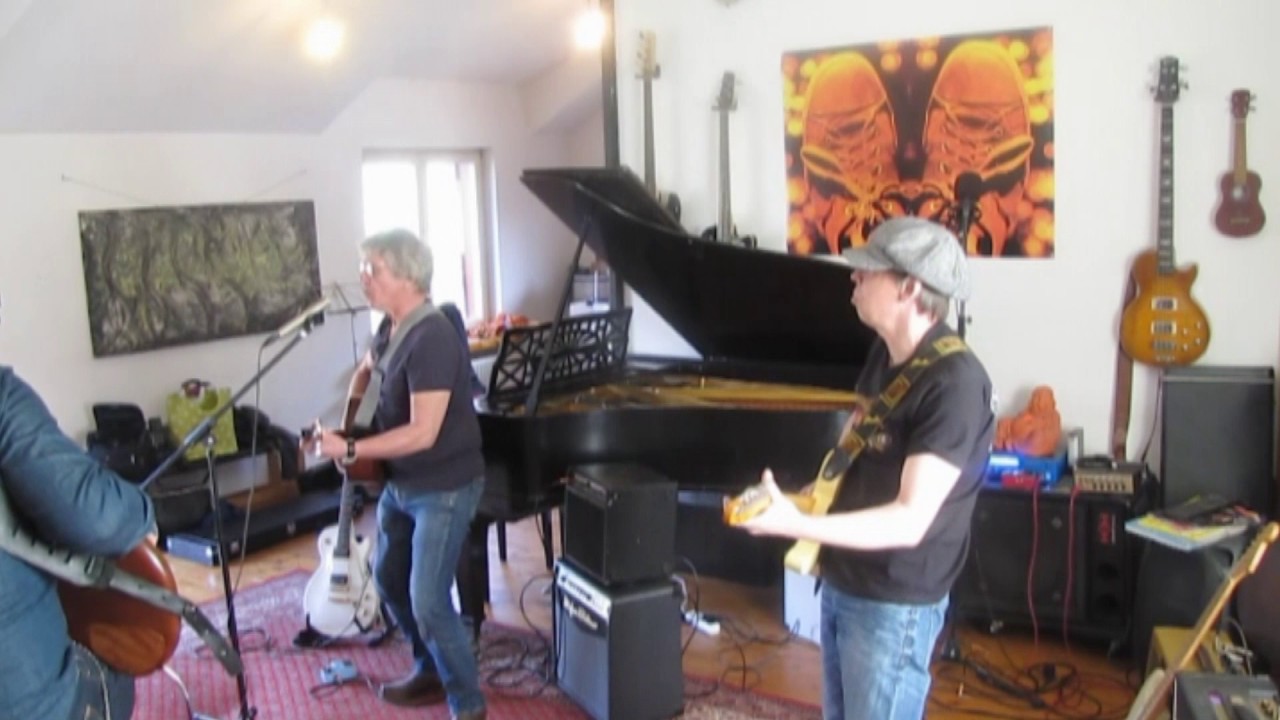 Free-Fall-Music - YouTube