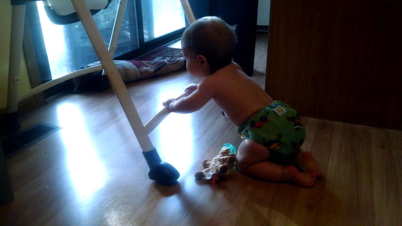Baby high chair scooting - YouTube