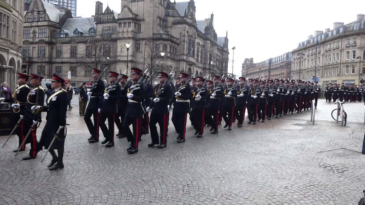 1st Regiment Royal Horse Artillery/King's Troops/Gunners Military March ...