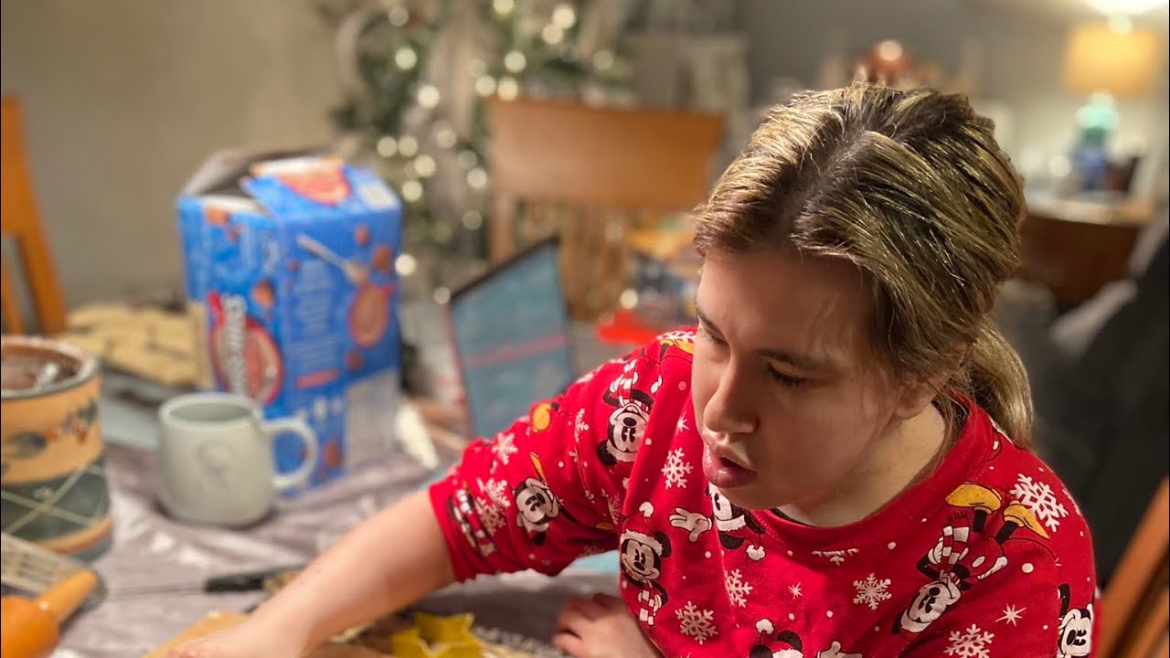 Cat 🐱 mewo Christmas @ELLAPARIS-t7e - YouTube