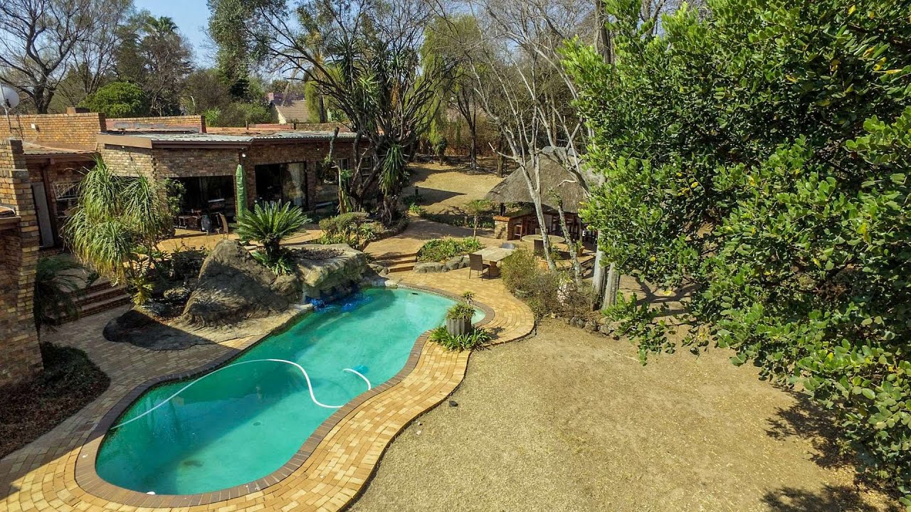 37a Protea Road, Morningside Manor - YouTube