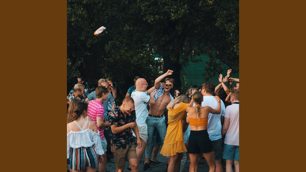 Mä haluun oven - YouTube