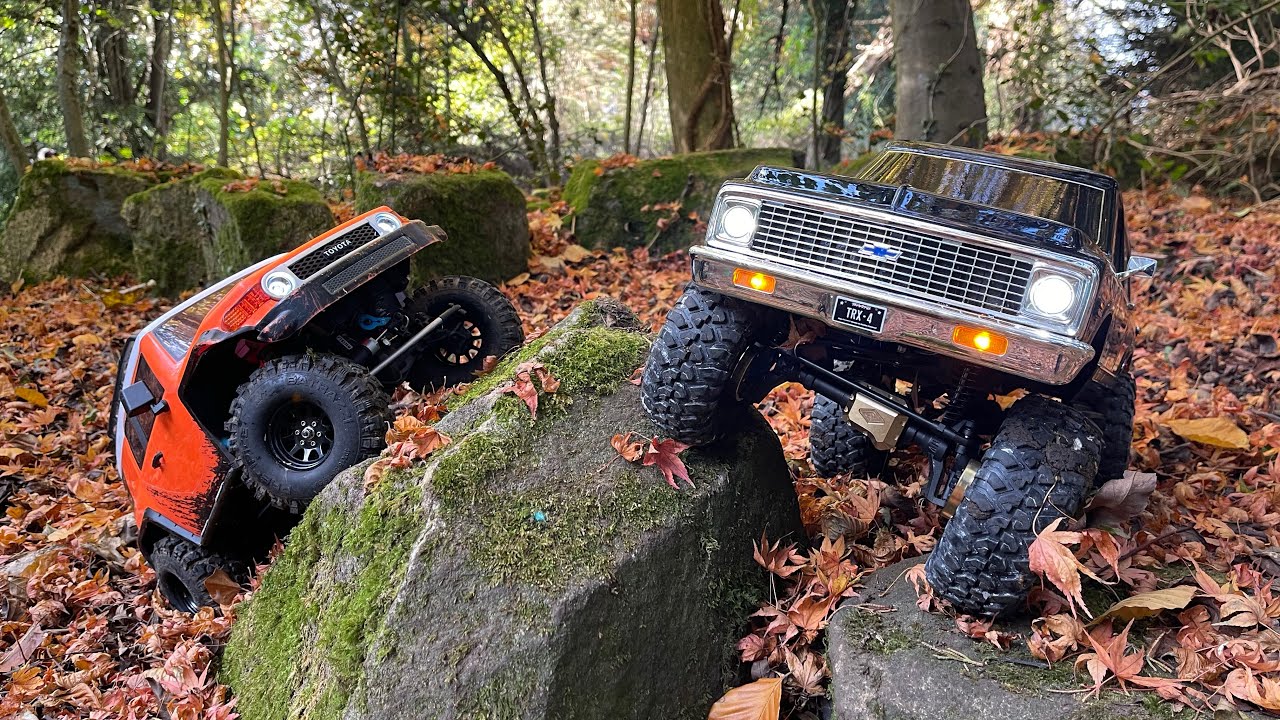 TRX-4 High Trail K5 Blazer Vs Absima Khamba FJ Cruiser - YouTube