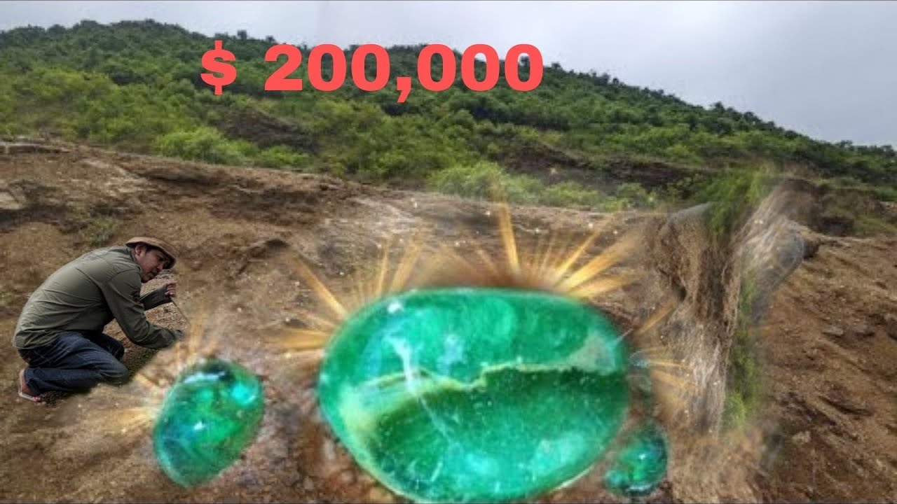 Wow $200,000 i dug a complete green ghost gemstone on the mountain ...