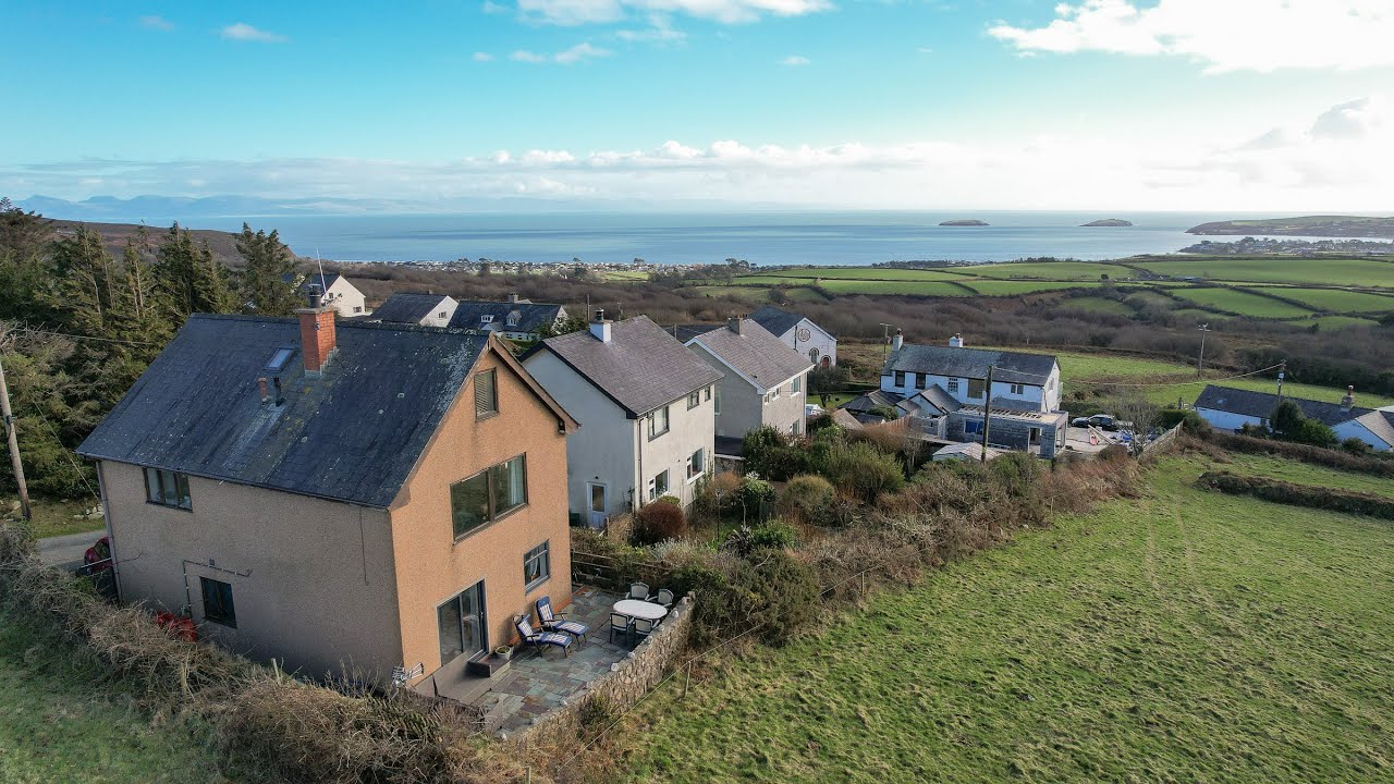 Bryn Neuadd Mynytho, 4 bedroom detached property with stunning ...