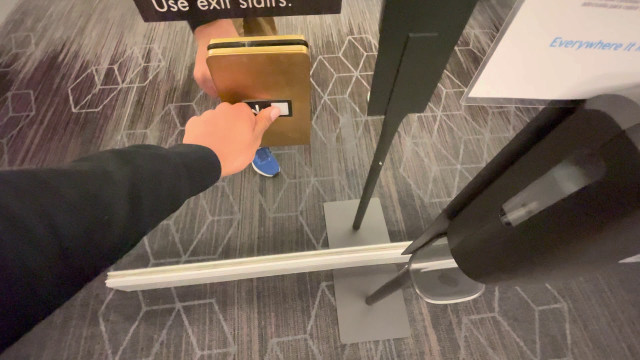 Otis Elevonic 401 Elevators @ Marriott University Place East Lansing ...