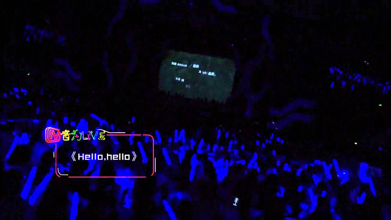 Tao 《Hello Hello》ft. Wiz Khalifa concert ver - YouTube