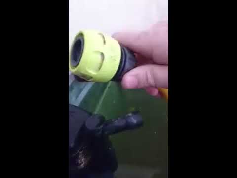 How to drain a fish tank fast - YouTube