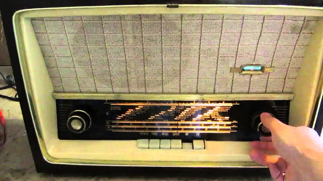Radio a valvole SIEMENS con FM funzionante - YouTube
