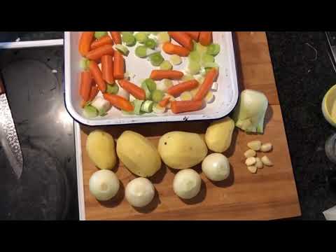 Roast lamb in the pizza oven #lambinpizzaoven #roastlamb #foodie