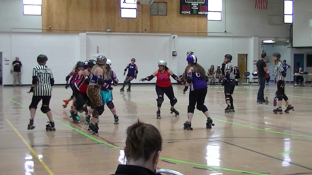 Idaho Rebel Rollers vs Outlaws Roller Derby 10 26 19 Jam 14 - YouTube
