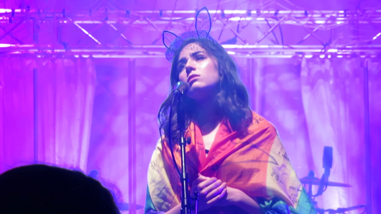 dodie - she - you tour, london 24.10.17 - YouTube