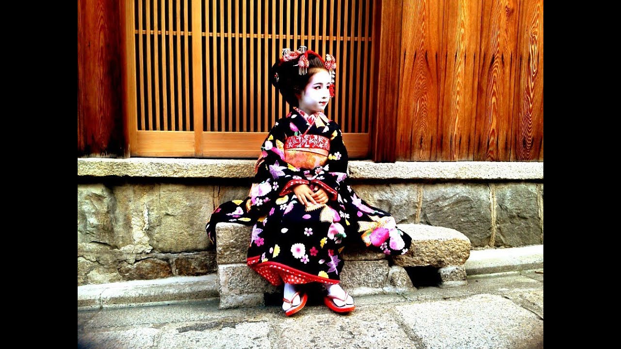 Kyoto Geisha (Maiko) Makeover! - YouTube