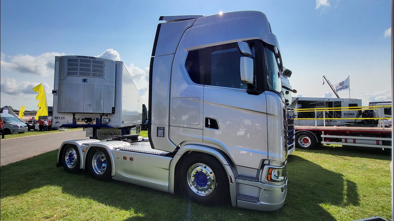 TTMtv SHORTSTORIES: Inside the Scania XL cab! - YouTube