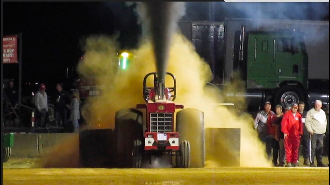 Awesome Tractor and Truck Pull Battle Competition - YouTube
