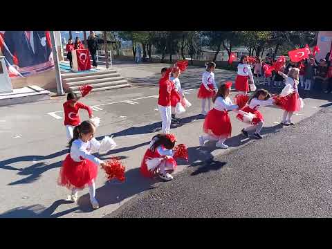 İZİNDEYİZ YÜCE ATAM & 29 Ekim Cumhuriyet Bayramı Gösterisi & Muallimköy İlkokulu 