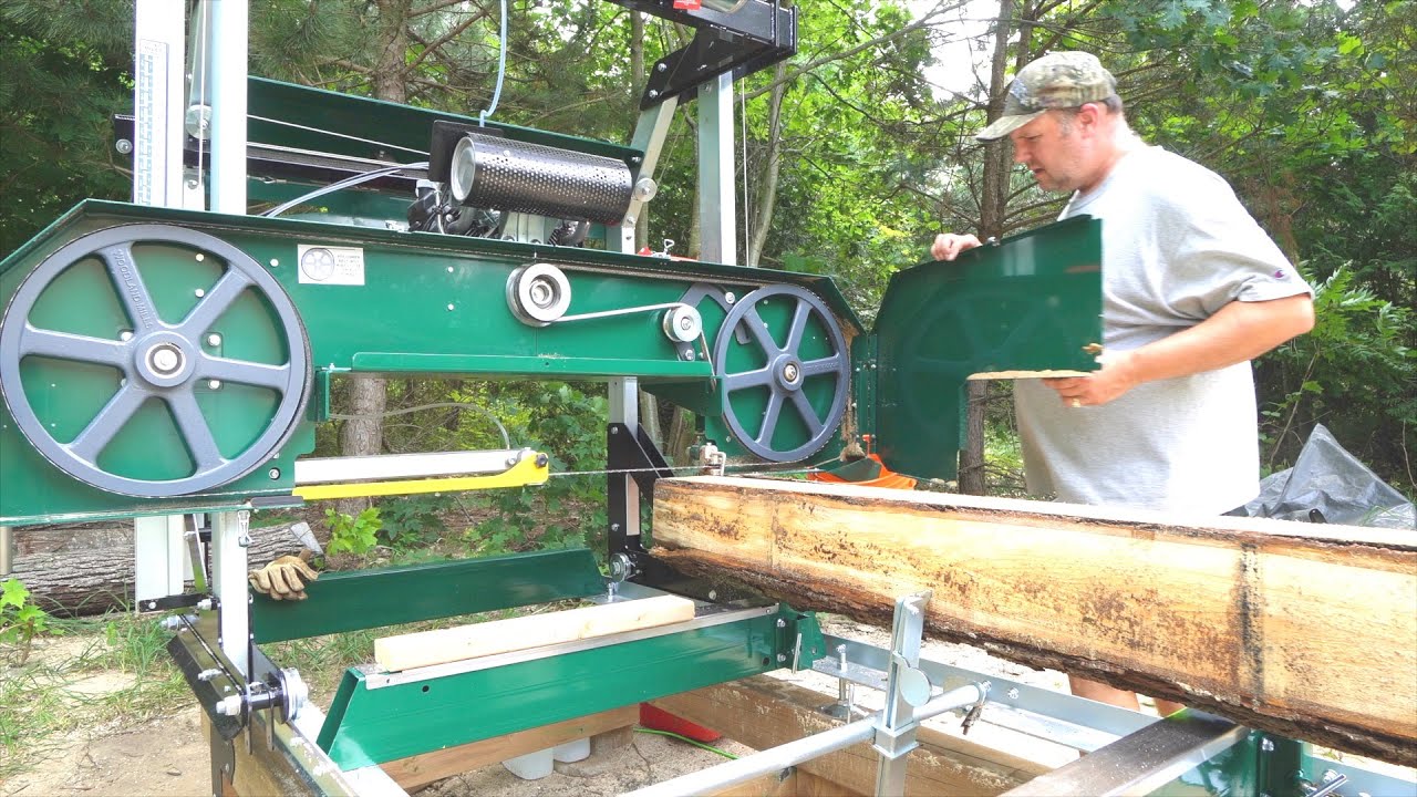 Sawing Posts & Beams for the Sawmill Shed - YouTube