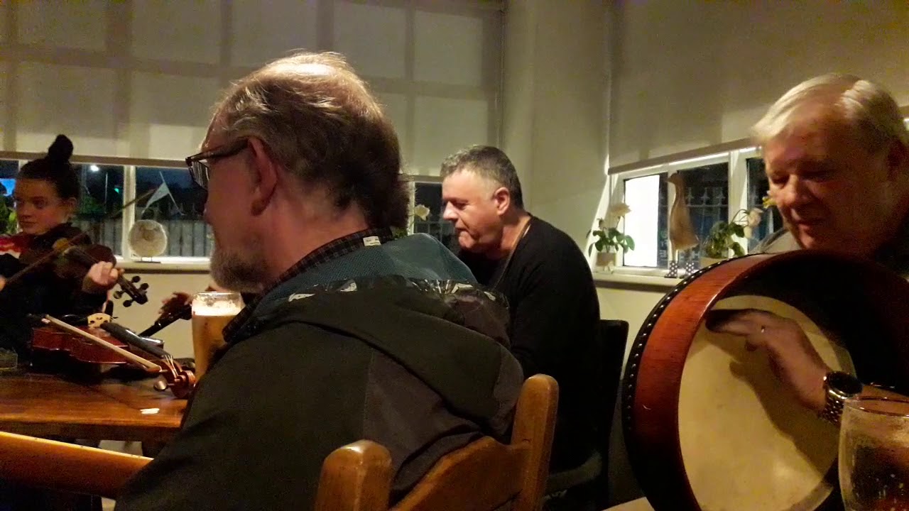 08- Trad Session at The Good House in Inagh, County Clare - YouTube