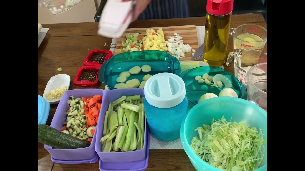 How To Make Incredibly Healthy Vegetable Soup with The Tupperware Super ...