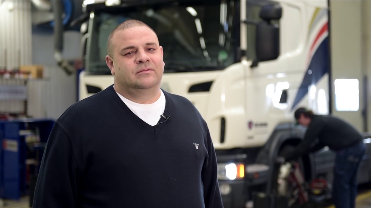Scania fuel tip 8: Check your alignment - YouTube