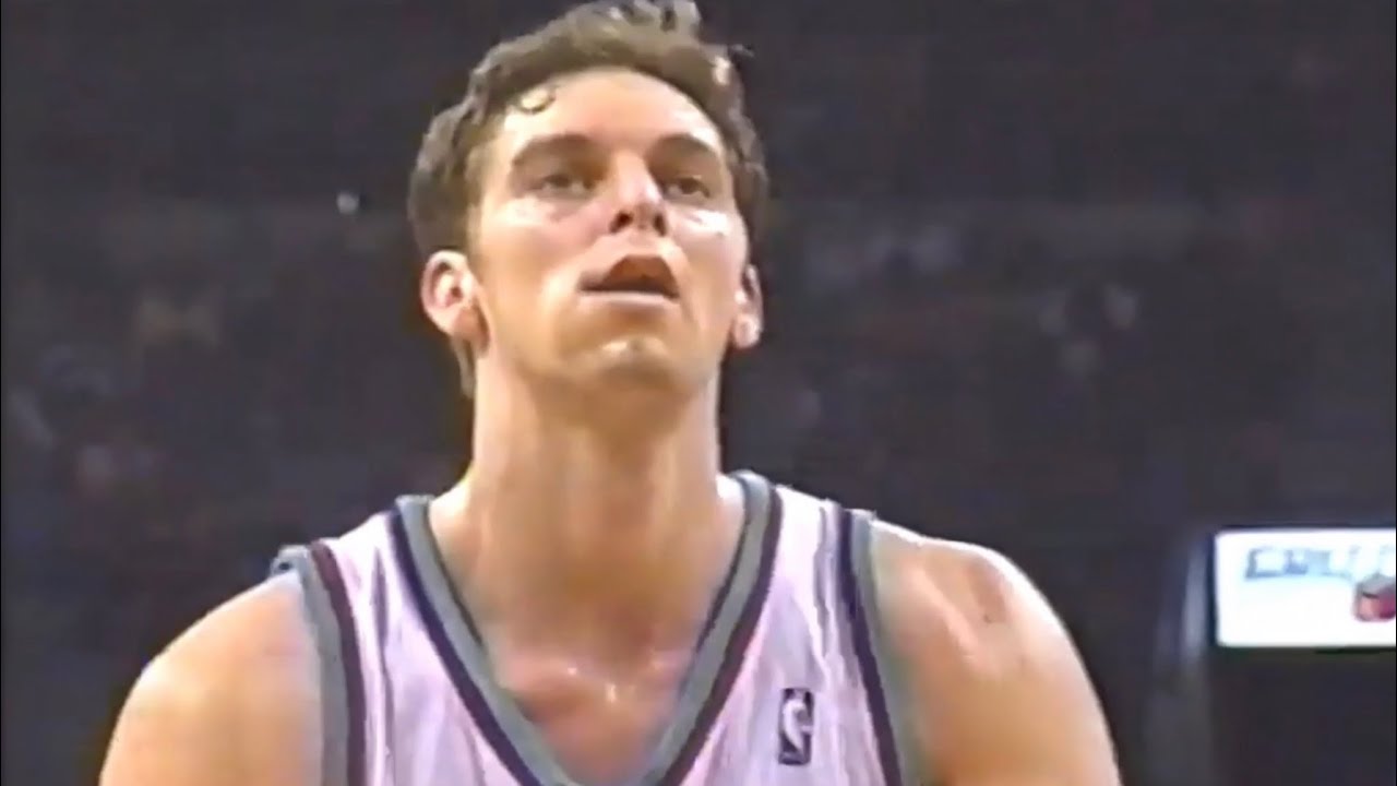 Pau Gasol Grizzlies 25pts 7rebs vs Mavericks (2003) - YouTube