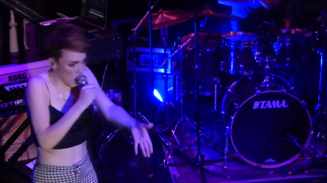 According2g.com presents "Rumour" live by Chloe Howl in New York - YouTube