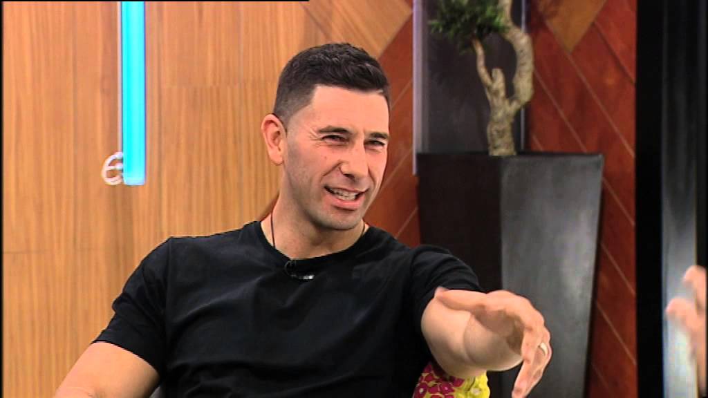 Xavier Horan on the show with 2KAHA - YouTube