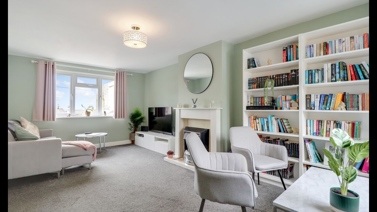 58 Pynes Lane, Bideford - YouTube