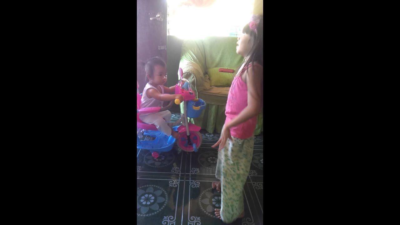 10 mons.old baby girl and 4y/o - twerk it like miley - YouTube