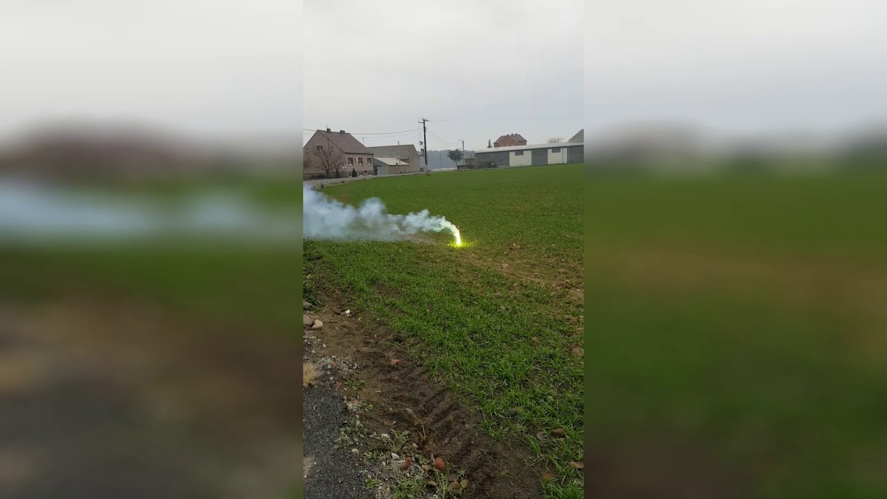 Mega Petarda Scream 3S - YouTube