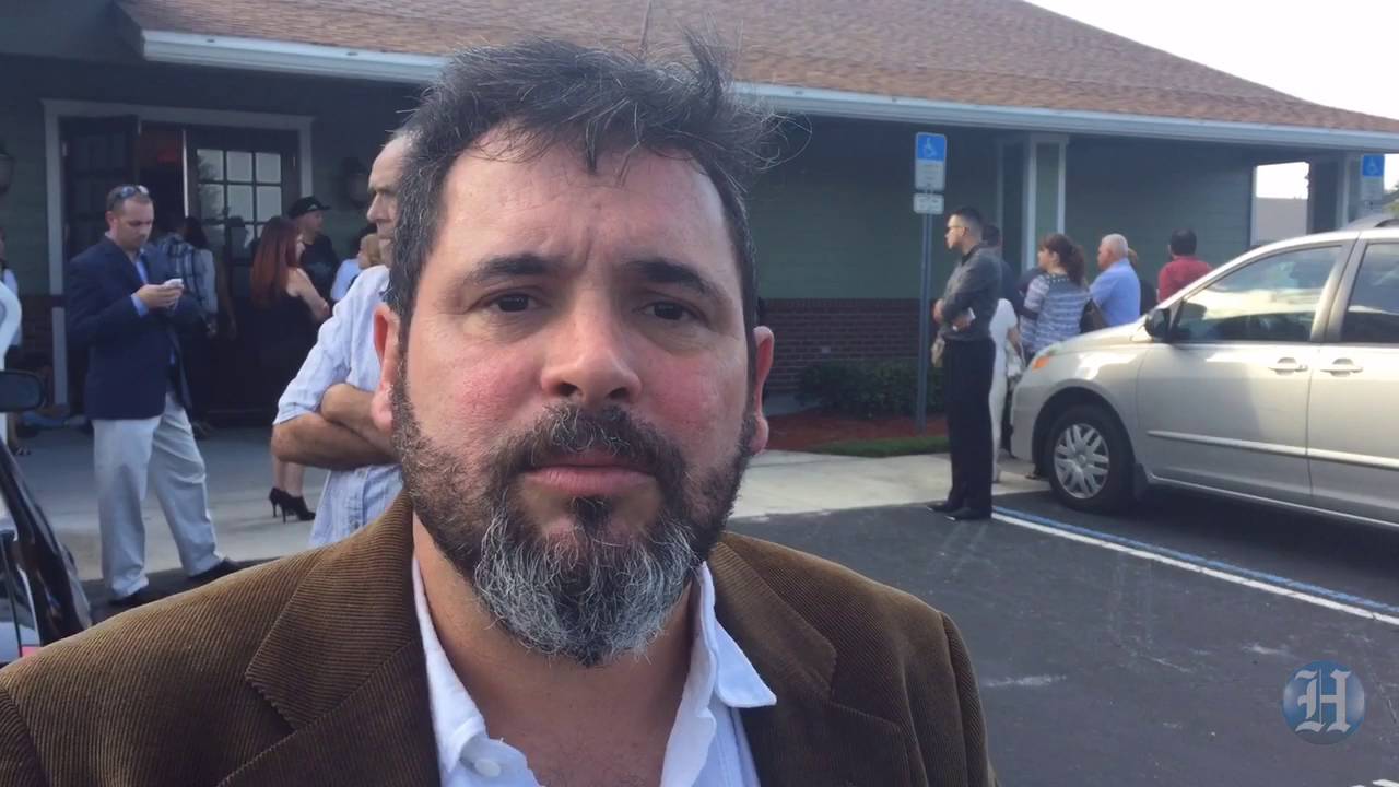 Primo de víctima Luis Daniel Wilson León habla con los Medios - YouTube