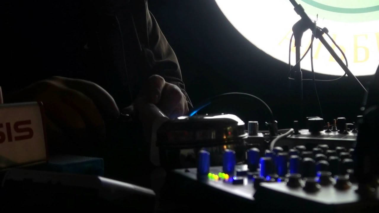 ByZero feat. Alexey Borisov - 2014.04.30 - Albion Pub, Moscow - YouTube