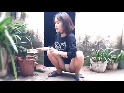 Ngintip Cewek Pamer CD -  ngintip selangkangan cewe - ngintip celana dalam cewek
