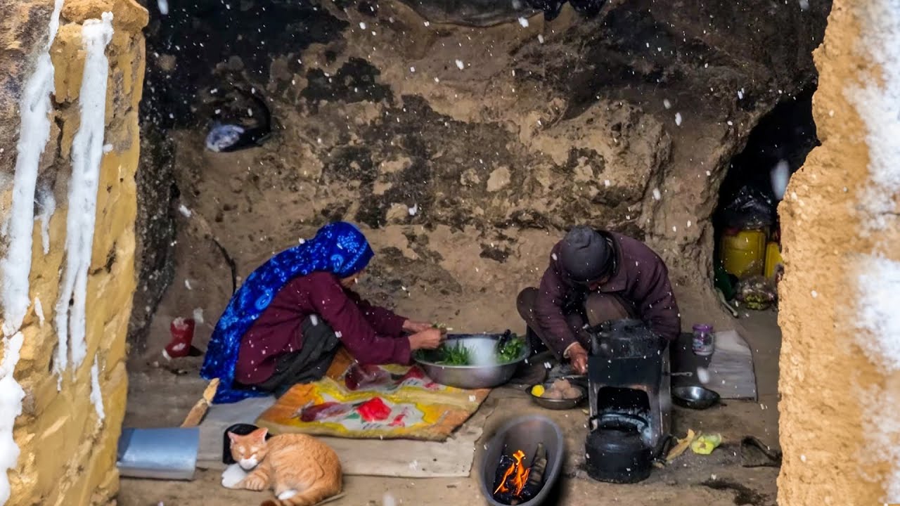 Snowy ️ Cold Winter : Old Lovers Cooking with fire and heart - YouTube