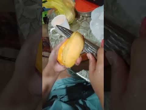 cutting mango #delicious #fruit #shorts