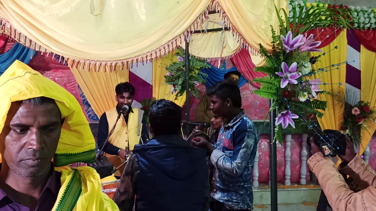 Arjun kumar (Hari kirtan) - YouTube