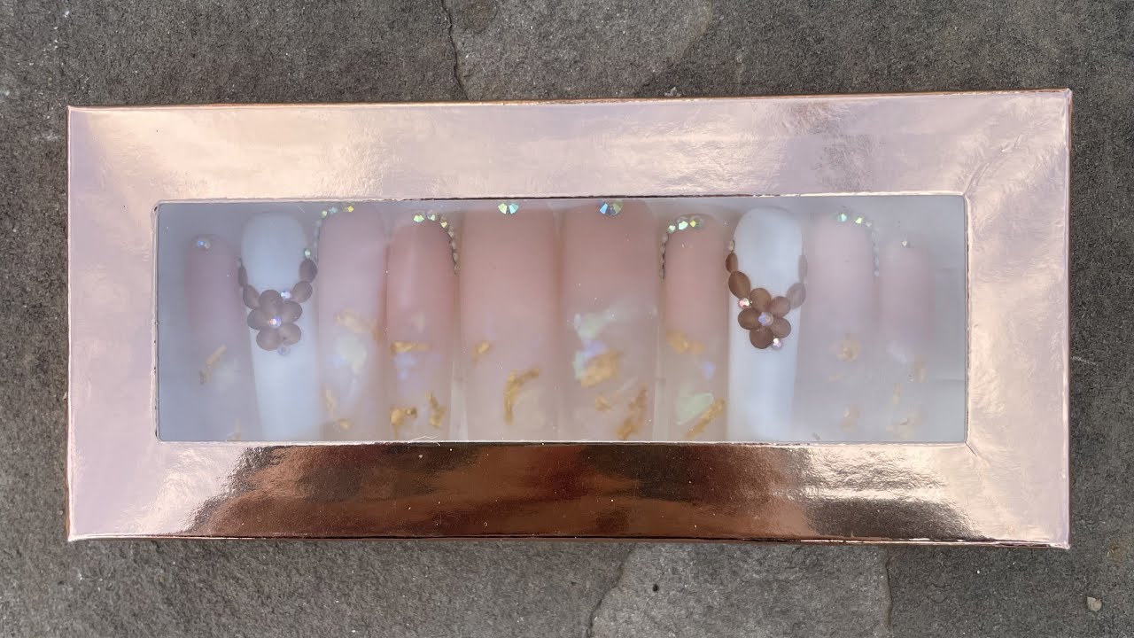 WATCH ME WORK!! First Press-On Set |Press_On Nails - YouTube