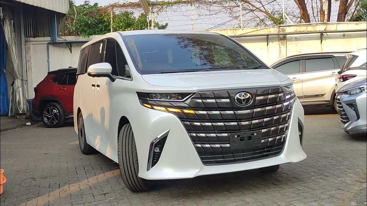 All New Alphard Baru dibanding Alphard Lama - YouTube