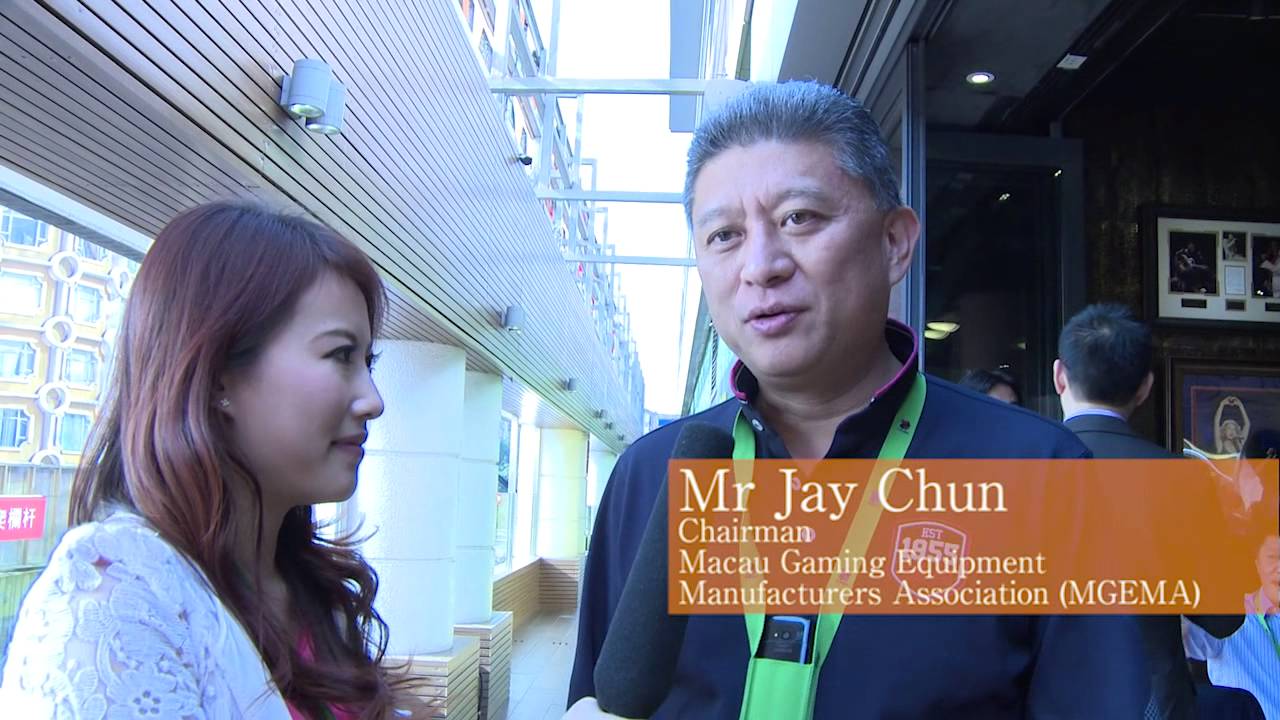 MGSTV 2013 Ep 28 Vox Pop at Grand Prix Party in Golden Bar Mr Jay Chun ...
